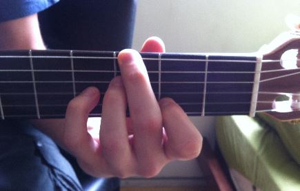 Acorde Sol maior com sétima e décima primeira aumentada G7(11+) | Big unha